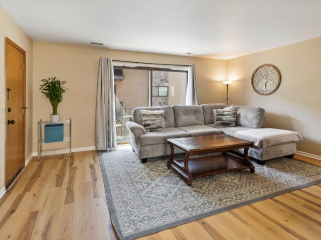 8504 W Catherine Ave, Unit 2N, Chicago, IL 60656 | MLS #12626 | Compass
