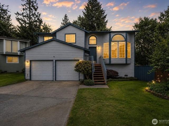 8504 5th Pl SE, Lake Stevens, WA 98258