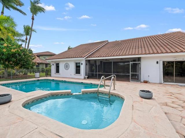 8505 NW 77th St, Tamarac, FL 33321