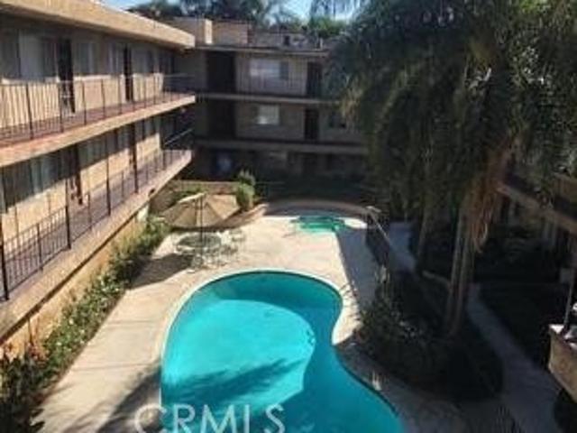 8505 Columbus Ave Unit 304, North Hills, CA 91343