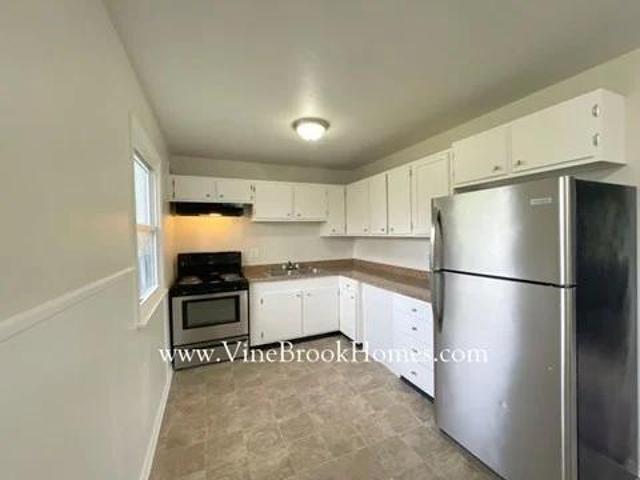 8505 E 34th Pl