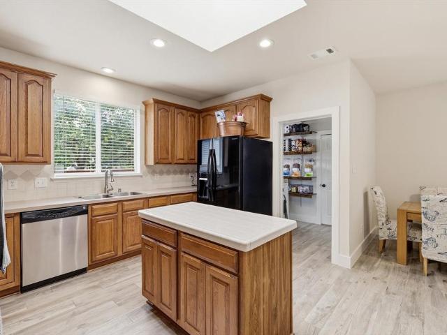 8505 Lakota Trail