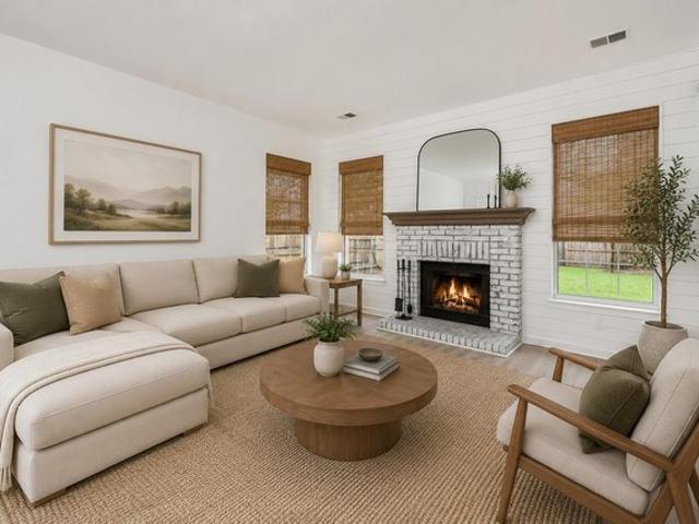 8506 Falling Leaf Ln, North Charleston, SC 29420