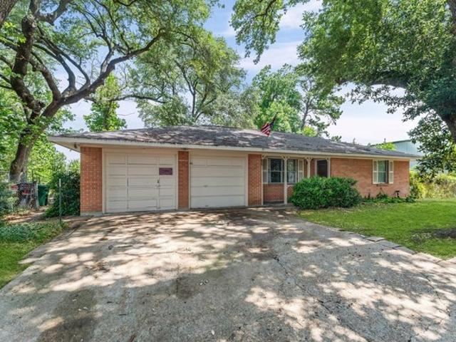 8506 Fawndale Ln, Houston, TX 77040