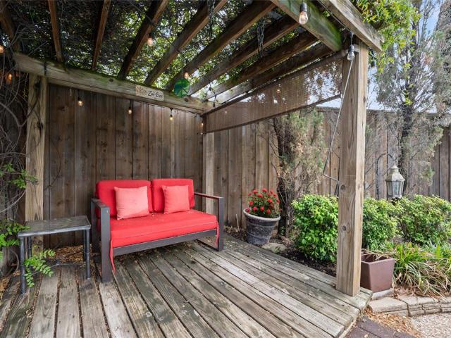 8506 Linda Vista Dr, Rowlett, TX 75088 | MLS #21227