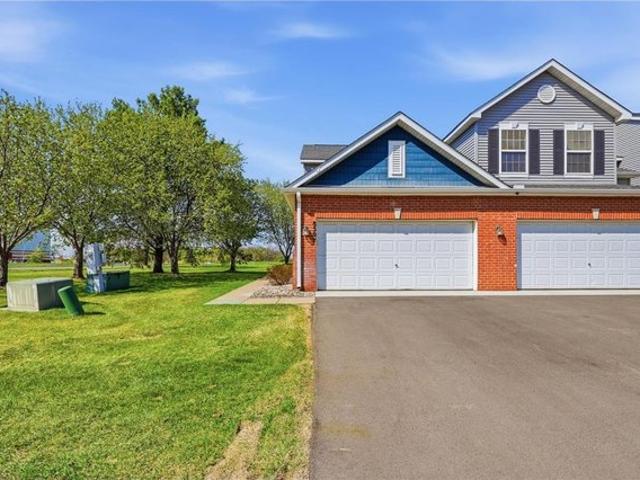 8507 Grove Cir, Shakopee, MN 55379