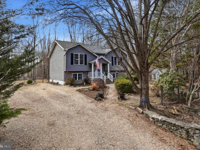 8507 Leslie Court