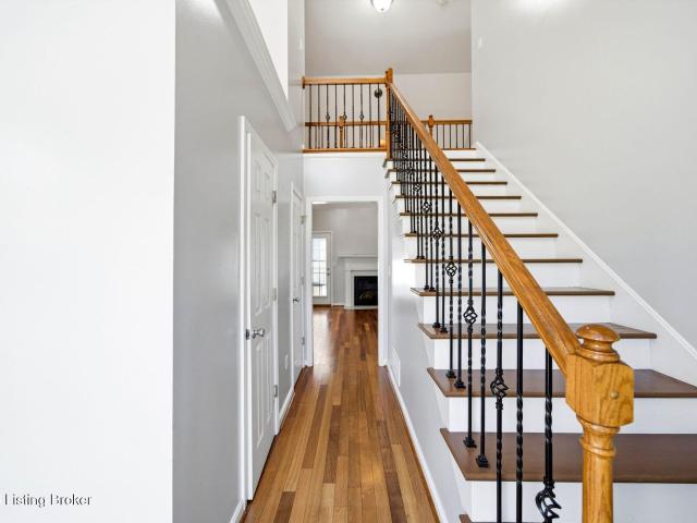 8507 Vancouver Ct