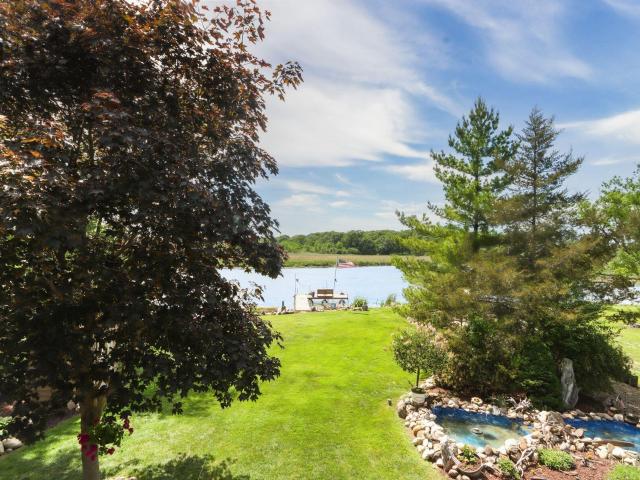 8508 Fox River Rd