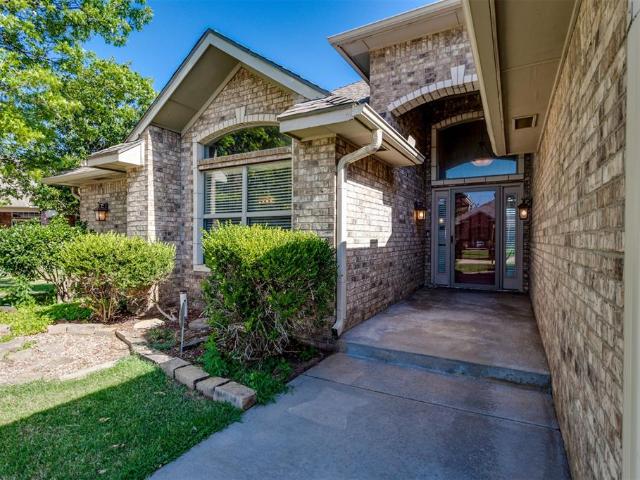 8509 NW 68th Terrace