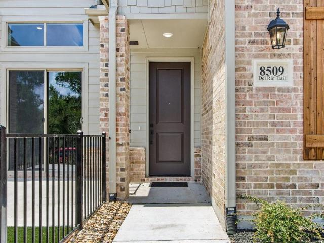8509 Del Rio Trail