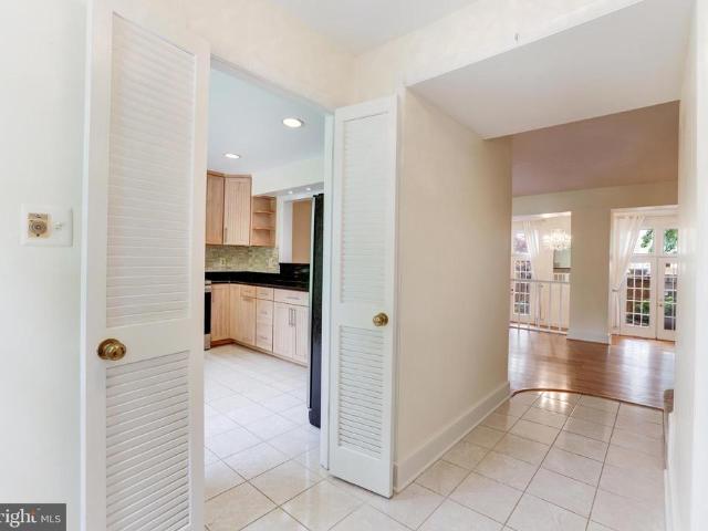 8509 Jeffersonian Court