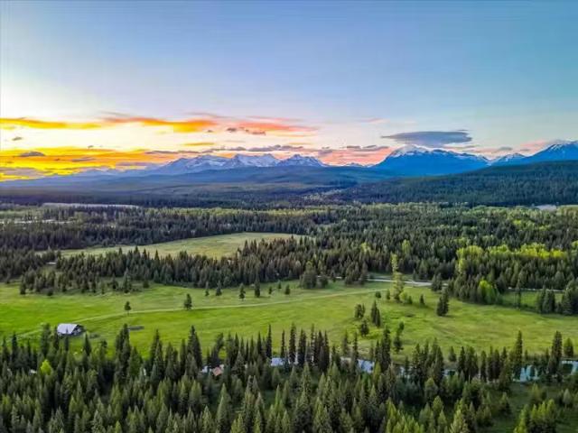 8500 N FORK RD, POLEBRIDGE, MT 59928 Ranch For Sale MLS# 3002.