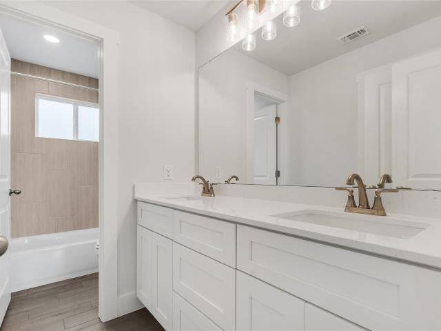 8500 Red Bottle Brush Rd, Lago Vista, TX 78645 | MLS #8315