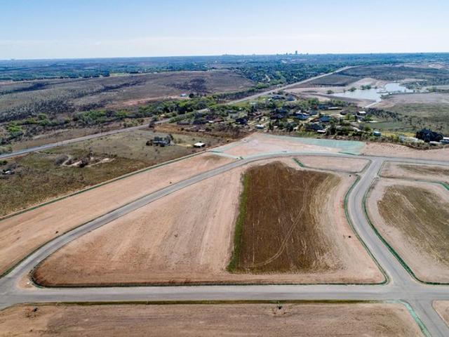 8500 Spyglass Ln, Amarillo, TX 79124