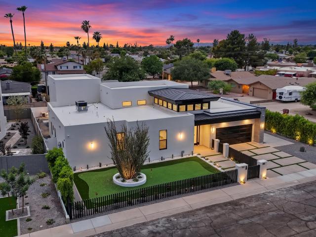 8501 e malcomb drive