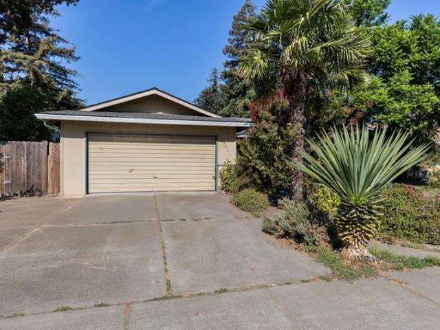 8501 Yarmouth Dr, Stockton, CA 95209