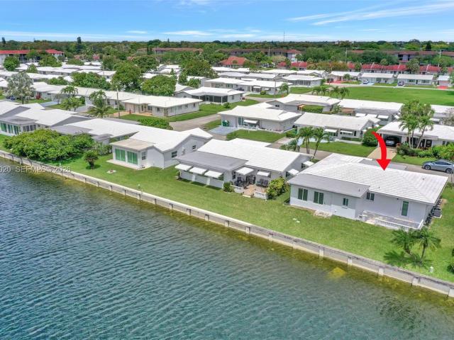 8502 NW 59th St, Tamarac, FL 33321 | MLS #A12002 | Compass