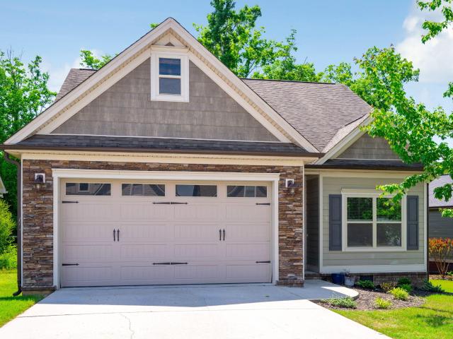 8502 Kennerly Ct, Ooltewah, TN 37363 | MLS #1533 | Compass