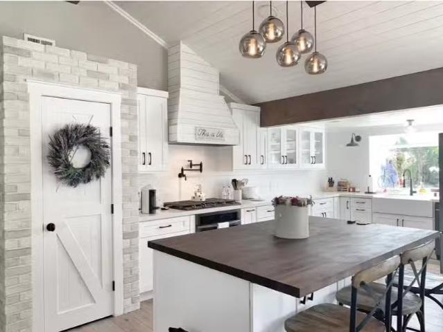 8502 Sandy Hook Dr, Huntington Beach, CA 92646