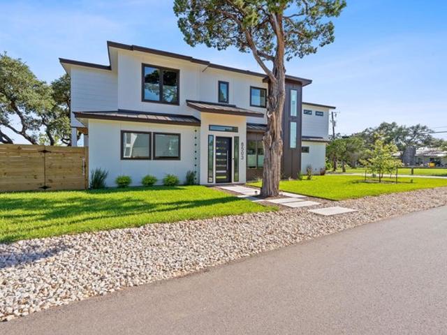 8503 Grandview Dr, Jonestown, TX 78645