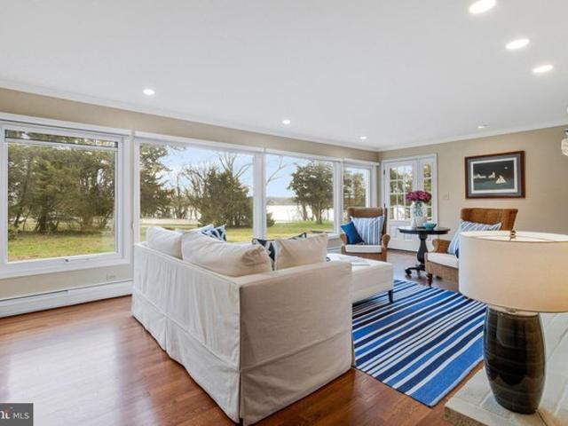 8503 W Boulevard Dr, Alexandria, VA 22308