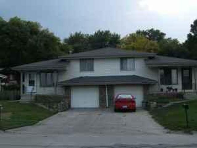 $850 / 3br DUPLEX, GARAGE, NEW CARPET,FENCED BACK YARD, 1 1/2 BATHS West Benson