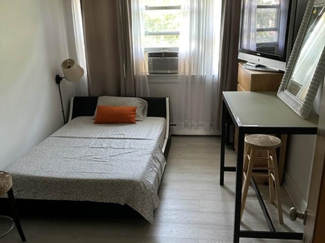 $850 / 3br 120ft2 Room for Rent Looking for a Roommate LGBTQ Friendly Weehawken