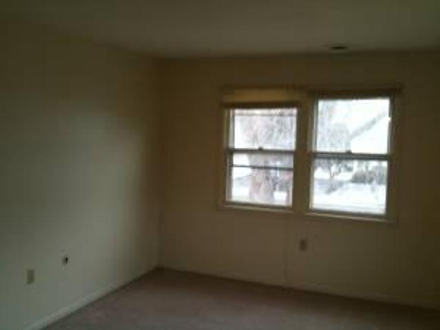 $850 / 2br NO HEAT BILLS! 2 BEDROOM PULTENEY STREET