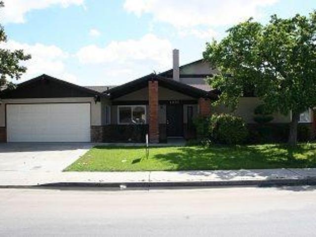 $850 / 2br REMODELED 2bd 2ba SW Bakersfield 1108 McDonald Way #A