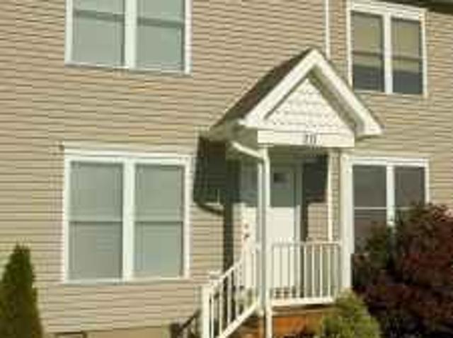$850 / 2br Townhouse in Pikes Place Lexington VA