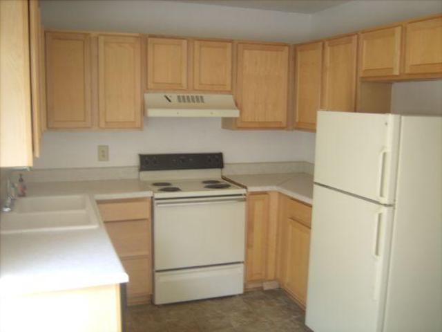 $850 / 2br 1090ft² Rivers Point Townhouses James Island