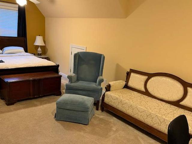 $850 / 4br Furnished Room, Private Bath