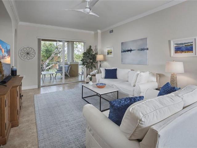 850 6th Ave N, Unit 204, Naples, FL 34102 | MLS #226014