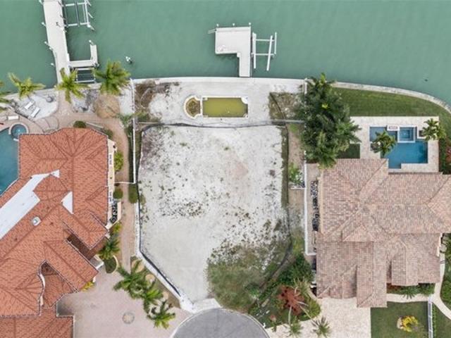 850 Capri Blvd, Treasure Island, FL 33706