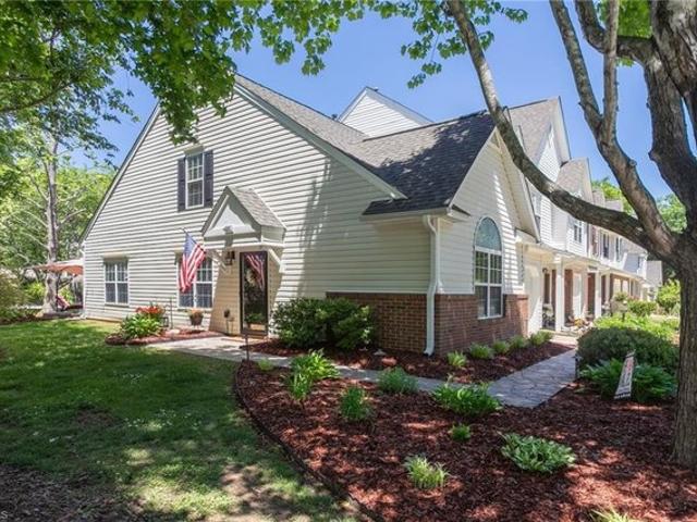 850 Creek Crossing Trl, Whitsett, NC 27377