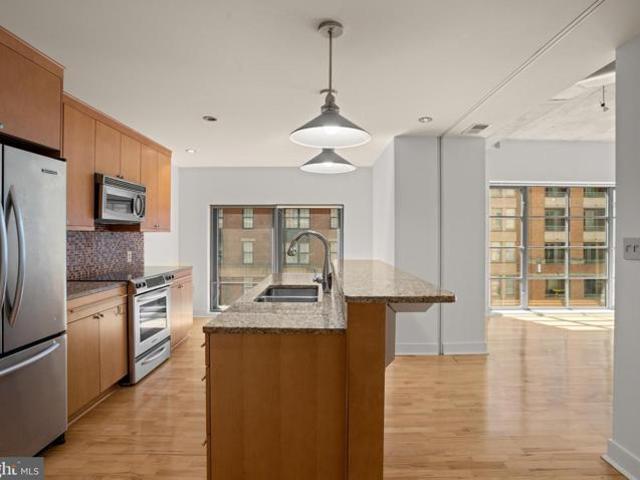 850 Aliceanna St #402, Baltimore, MD 21202