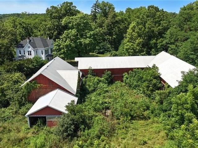850 Bell Rd, Clifton Springs, NY 14432