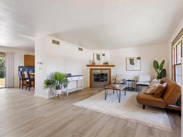 850 E Drexel Ave