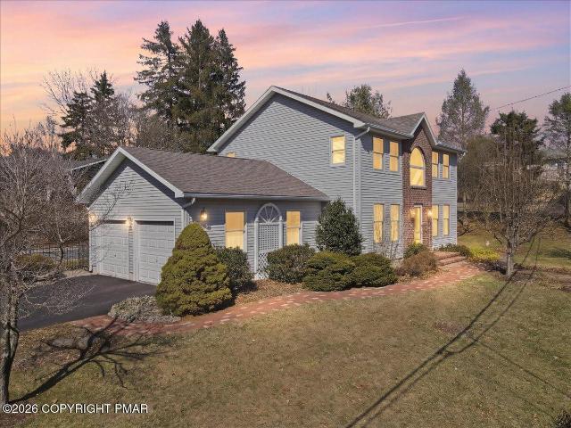 850 High Street