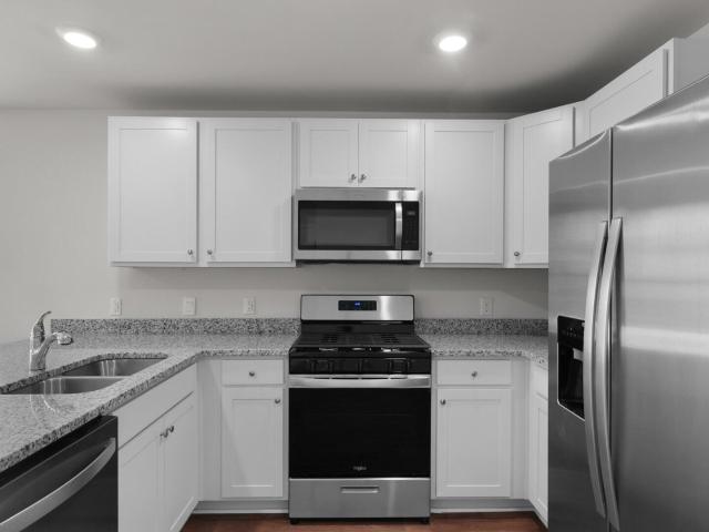 850 Long Bluff Road