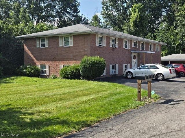 850 Mathews Rd, Youngstown, OH 44512