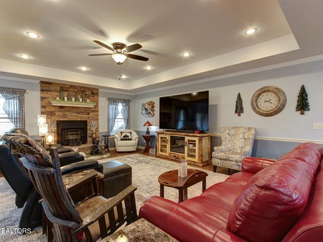 850 Majestic Mtns Blvd, Walland, TN 37886 | Compass