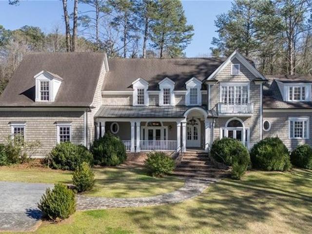 850 N Island Dr, Atlanta, GA 30327