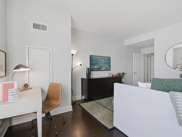 850 N Lake Shore Dr, Unit 802, Chicago, IL 60611 | MLS #12606