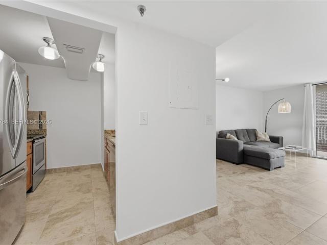 850 N Miami Ave, Unit W806, Miami, FL 33136 | Compass
