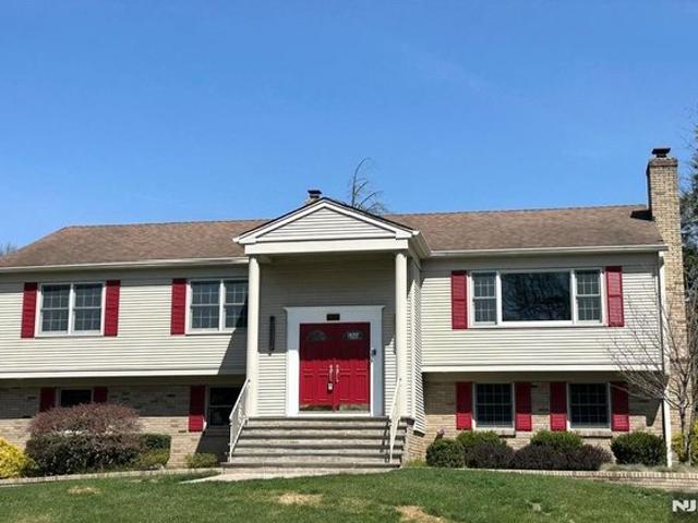850 Ridgewood Ave, Oradell, NJ 07649