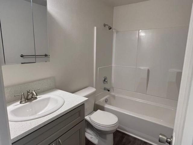 850 W 12th Ave 2 Bedroom Apartment for Rent at 850 W 12th Ave, Eugene, OR 97402 Jefferson Westside