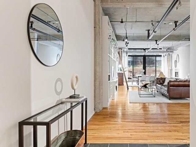 850 W Adams Street # 4B