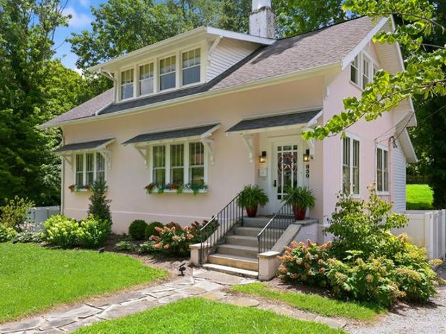 850 W Lexington Ave, Danville, KY 40422